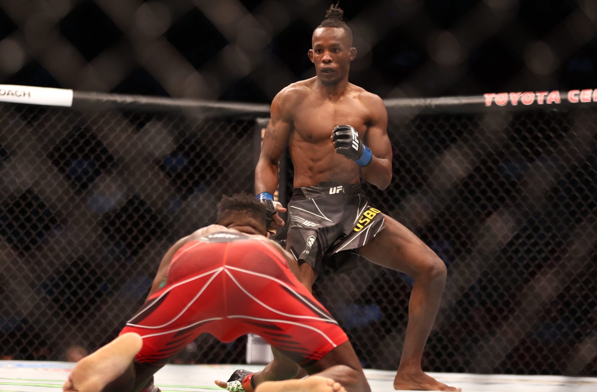 Alex Perez vs Manel Kape: UFC Fight Night (UFC on ESPN 43) Odds ...